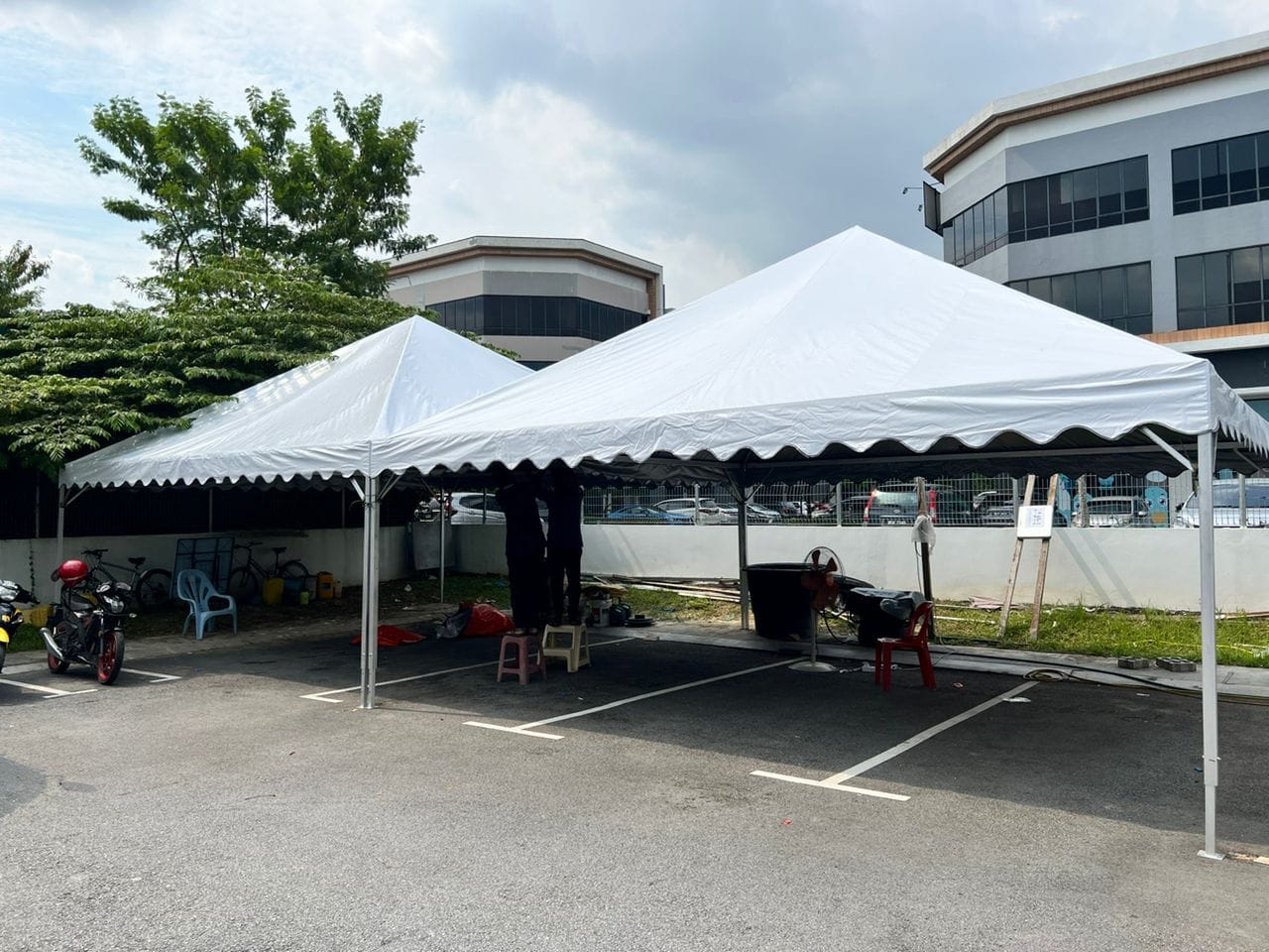 Pemasangan Canopy Piramid 20×20 di VR Green Sdn Bhd, Kuala Langat ...